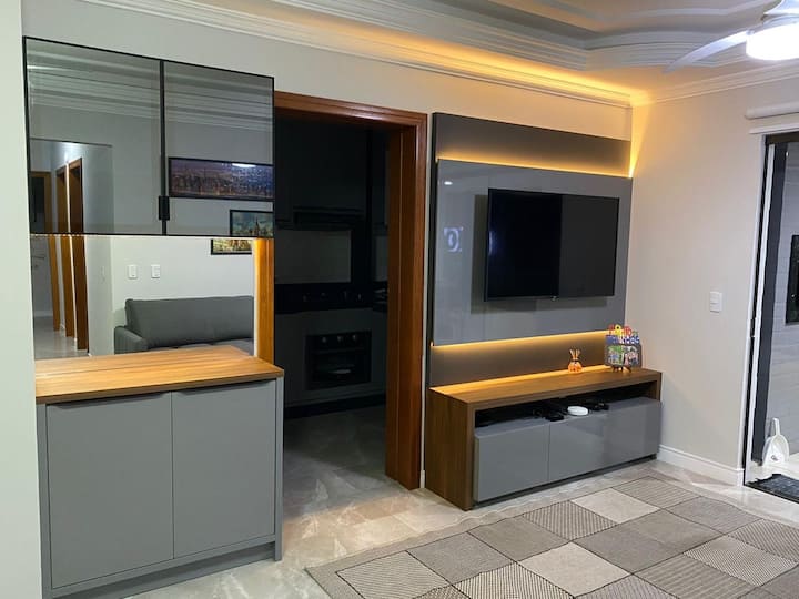 Apartamento Meia Praia Itapema 50 Metros Da Areia - Itapema