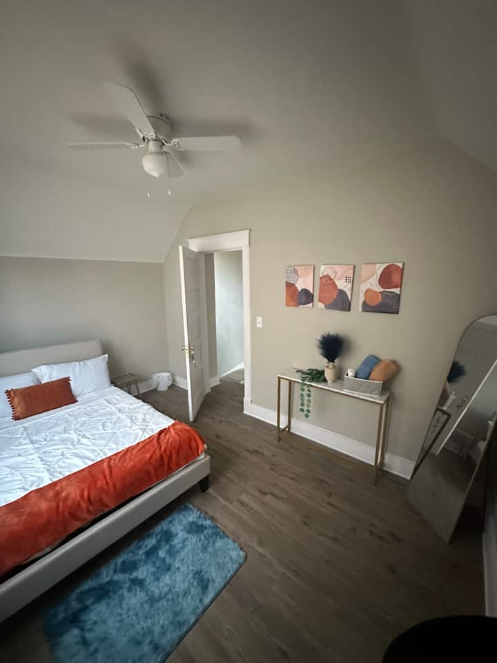 Minutes From Stadium & Downtown - Kansas City, MO