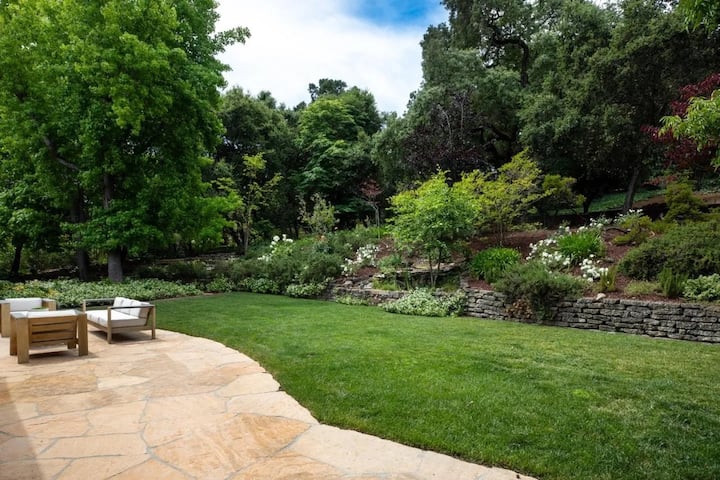 Luxury Estate - Ridge Vineyards, Cupertino