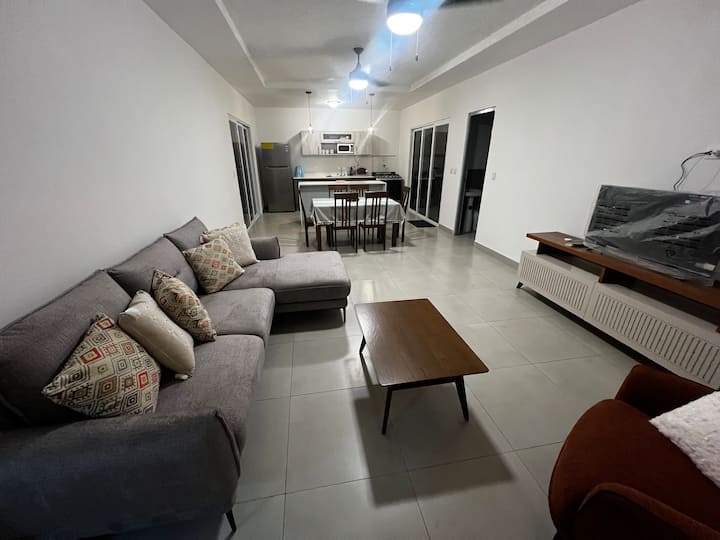 Maison Confortable Dans Une Communauté Fermée! - Nicaragua