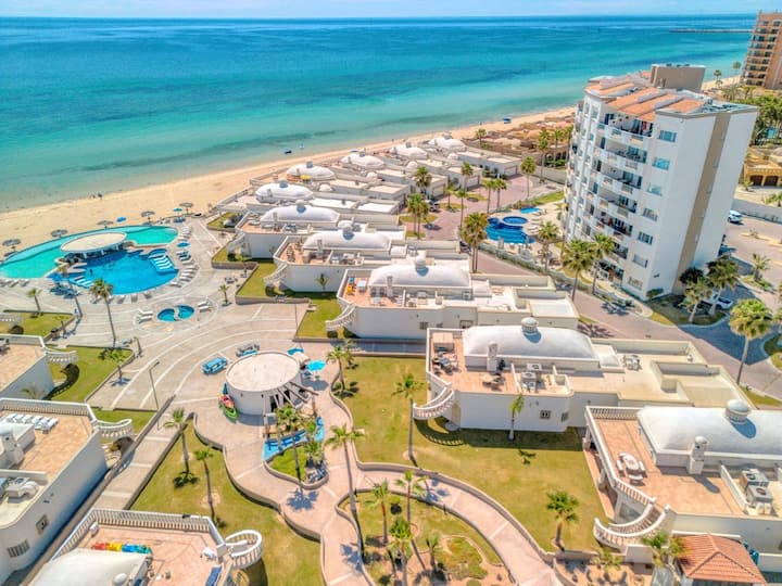 Villa Las Palmas • Pool & Water Slides - United States