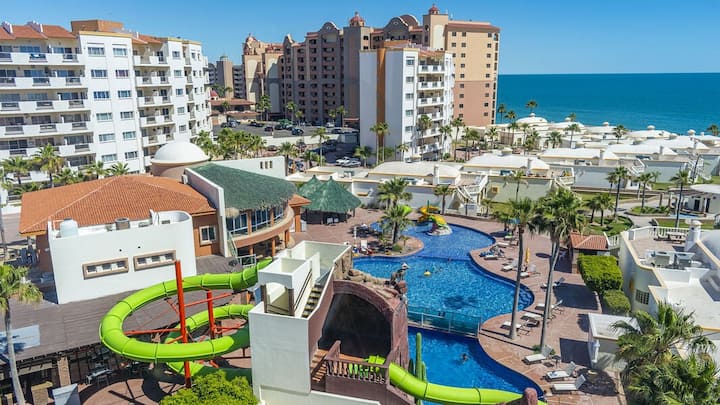 Villa Las Palmas • Pool & Water Slides - Puerto Peñasco