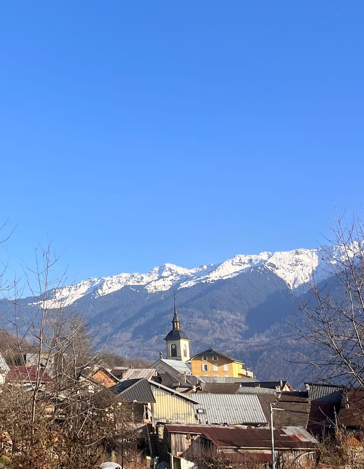 Maison Avec Wifi + Parking Privé - Aiguebelle