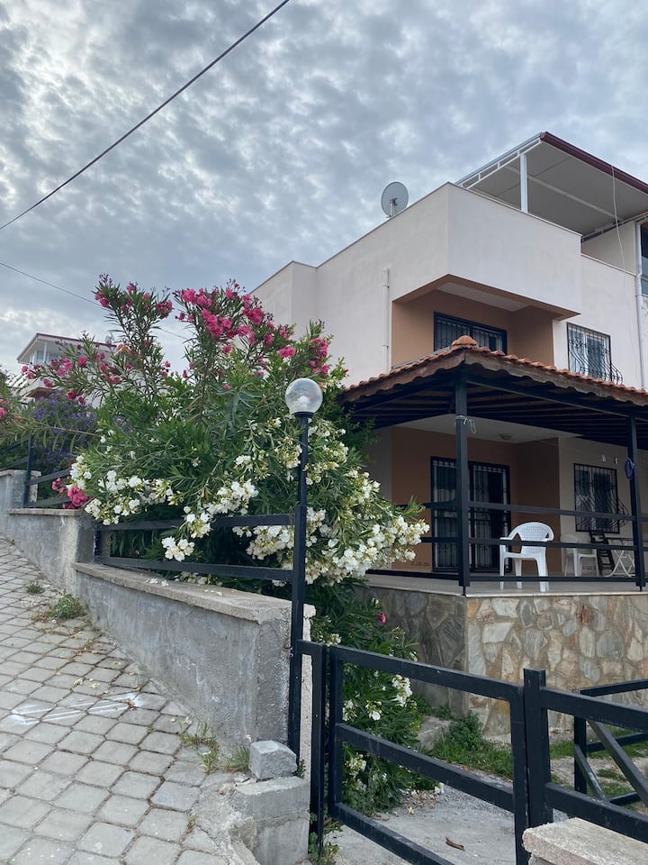 Huzurlu Manzaralı Müstakil Yazlık Tatili - Davutlar