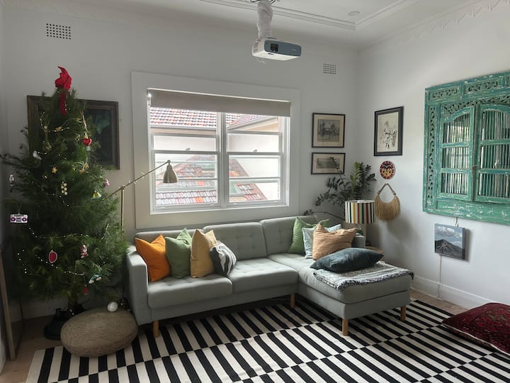 Sun, Surf And Fun! Bondi Beach! - Coogee