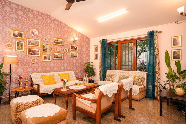 Cine Castle Spacez Garden Villa W/ Private Theatre - Bengaluru