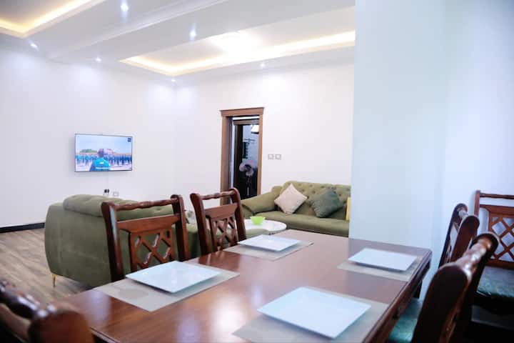 Central City Apartment, 4 Beds +Maid Service` - Addis Ababa