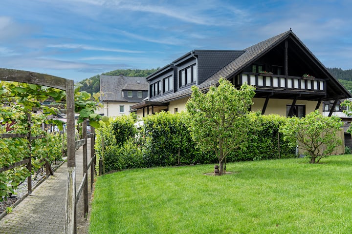 Moderne Ferienwohnung Mit 2 Schlafzimmern - Valwig