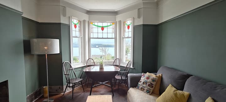 Room's On Sea Front - Milford Haven