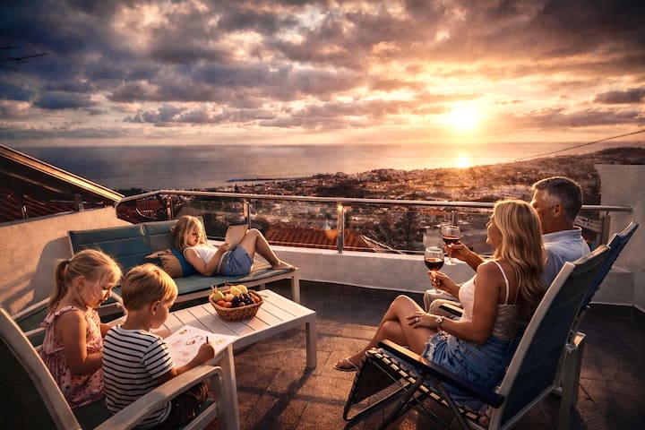 Seaview House-quiet, 7 Mins To Town, Stunning View - Madeira