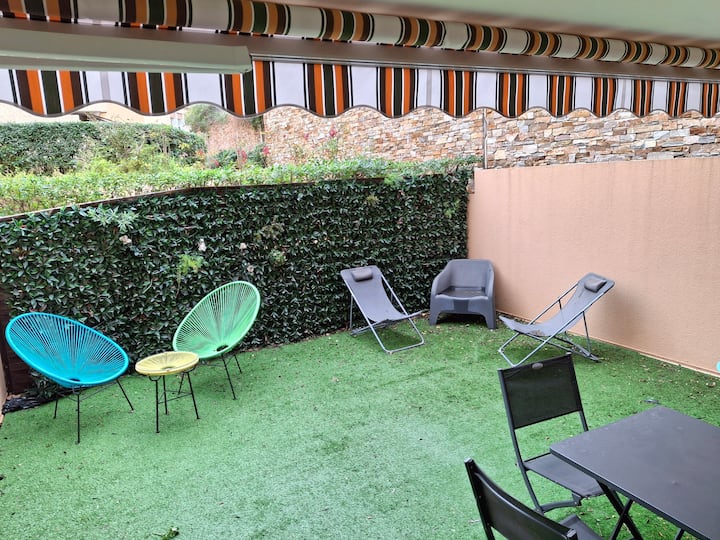 Studio Avec Terrasse Au Centre Ville - Saint-Tropez