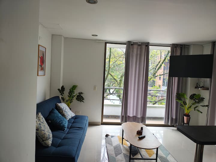 Apto 2 Zona Rosa Sector La 70, Estadio - Medellín