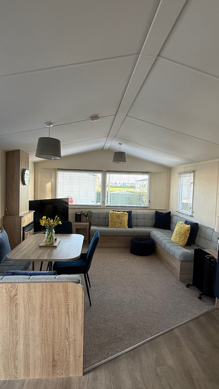 Cosy Little Home By The Sea. - West Mersea