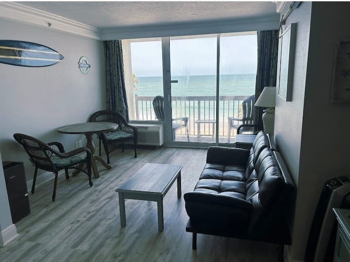 Direct Oceanfront 1 Bdrm W/private Balcony & Kitch - Daytona 500 NASCAR