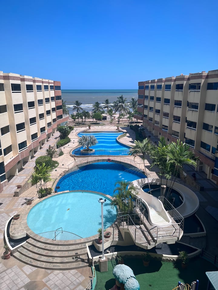 Apartamento Con Vista Al Mar En Higuerote - Wenezuela