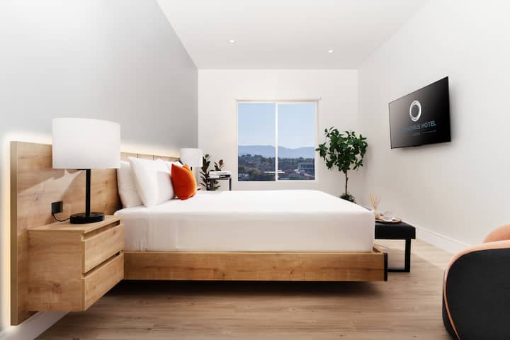 Huge 1br Apt Suite•king Bed•near Strip & Allegiant - Las Vegas