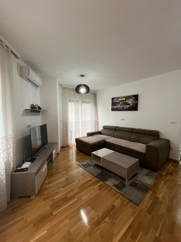 Ms2 Apartment - Kragujevac
