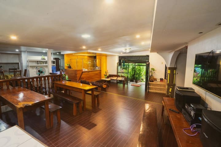 B&b For Island Couple - Coron