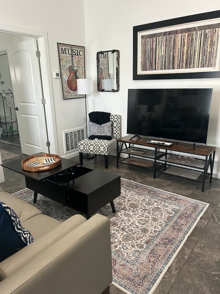 Modern Art - Joplin, MO