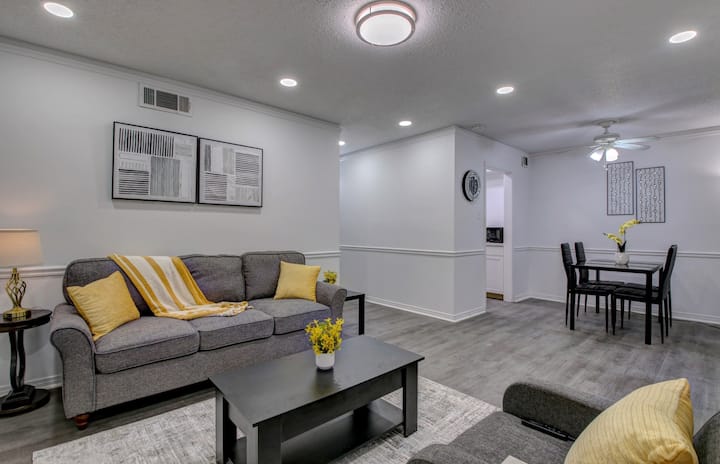 Remodeled Apt#2 Downstairs With 2bd1bt &1 Parking - Pinnacle Mountain State Park, Roland
