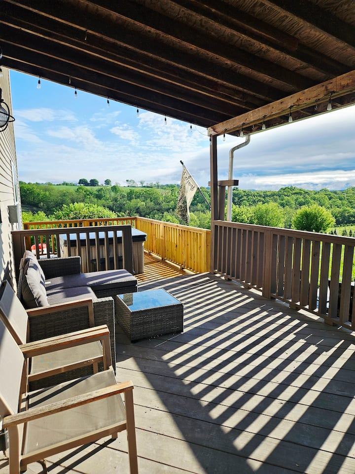 Beautiful View W/hot Tub "April Special Pricing" - Middleburg, PA