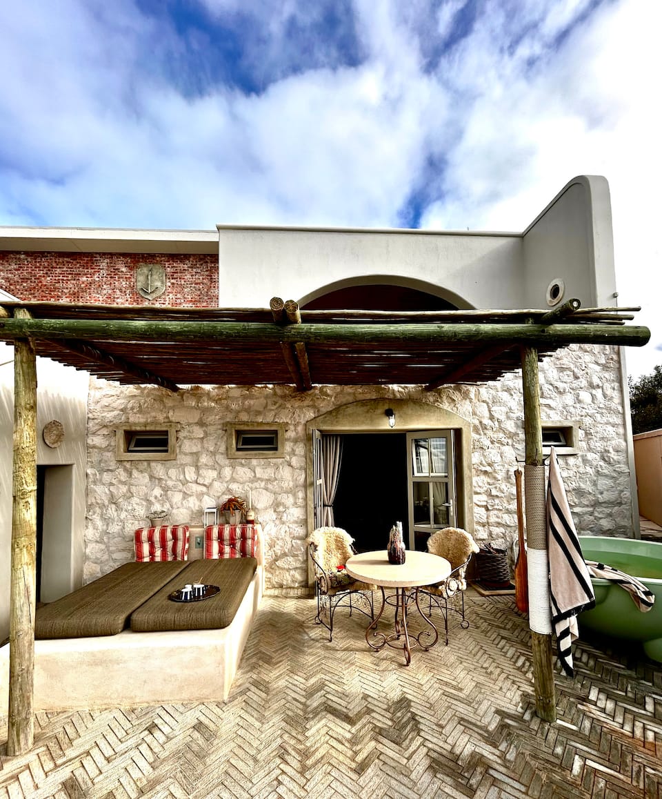 Struis Bay, South Africa Vacation Rentals - Airbnb