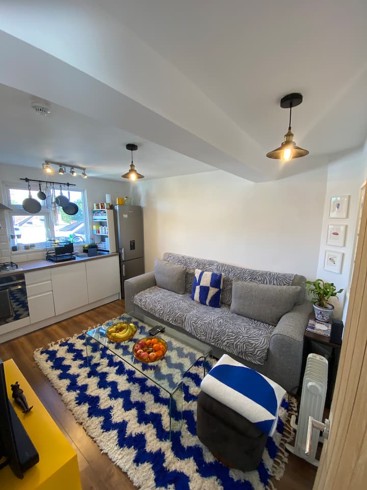 Stylish 1-bed | Great Location - West Sussex