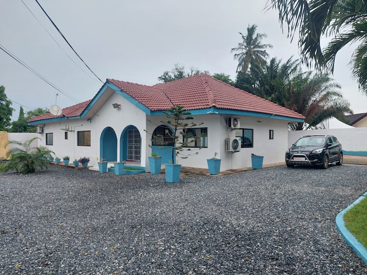 Welcome Home.
Big Spacious 2 Bedroom Apartment. - Accra