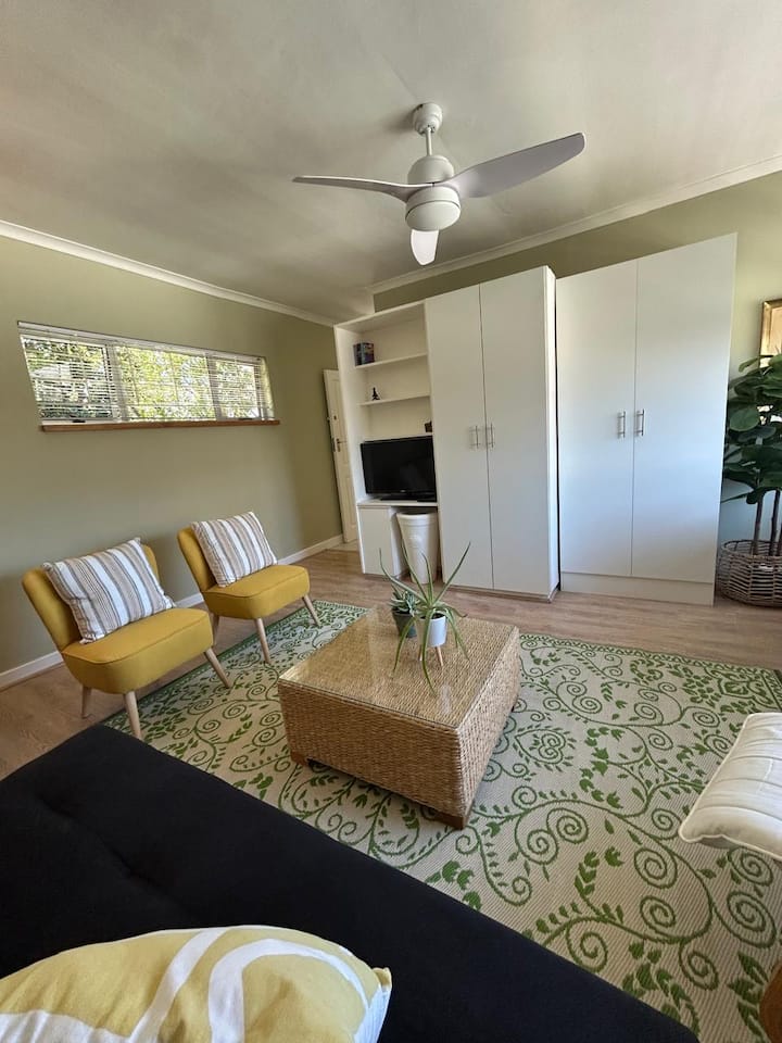 Cool, Comfort, Greenpoint Park Life. Capetown Best - Cape Town