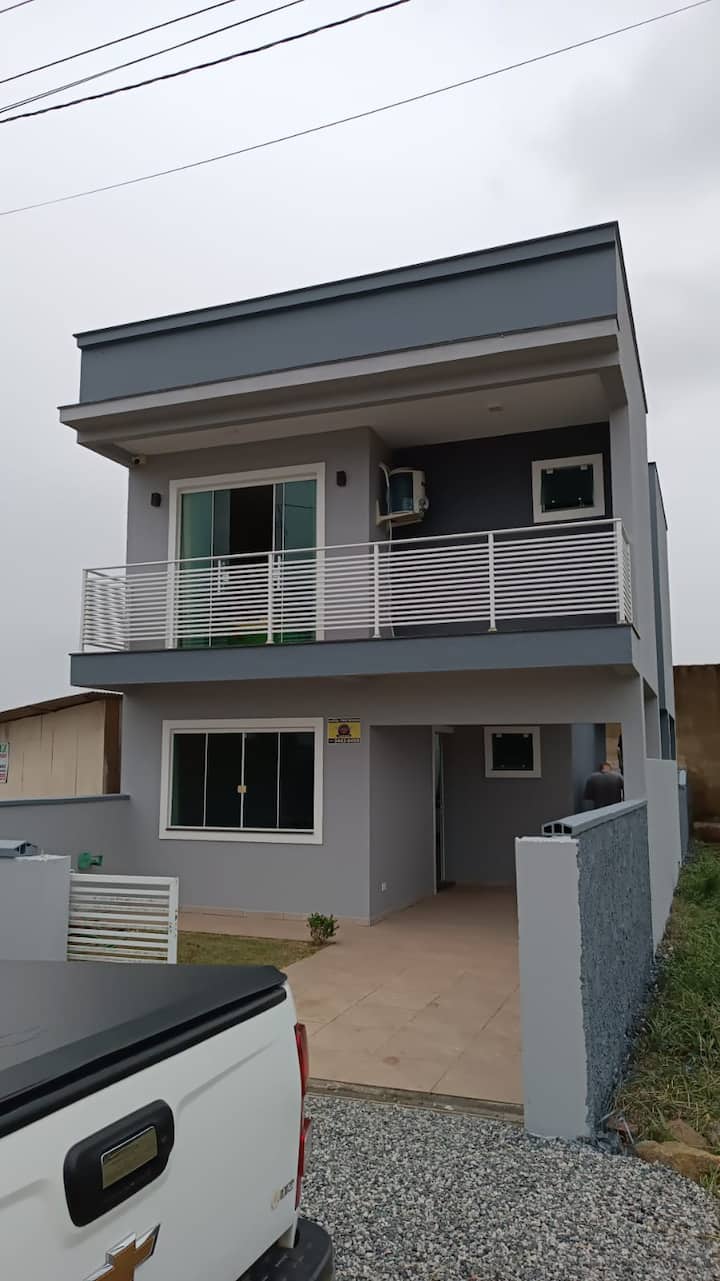 Sobrado Com Piscina - Itapoá