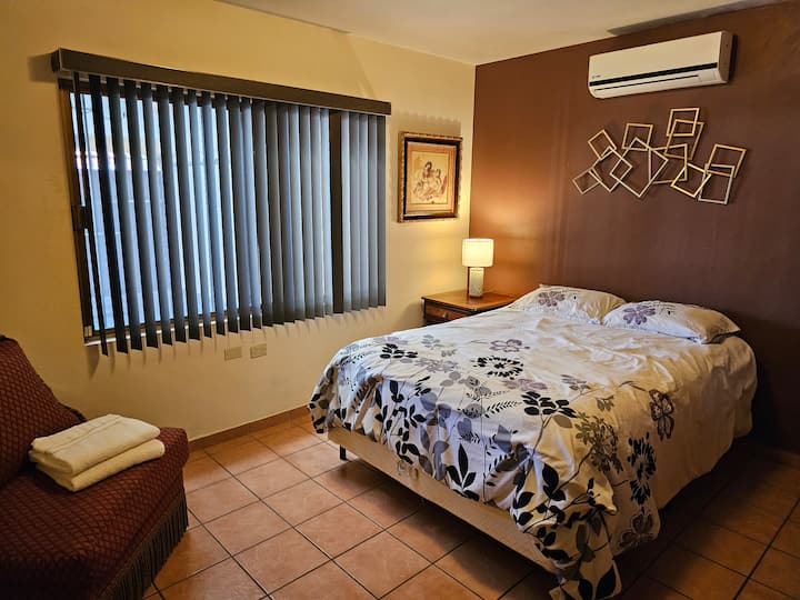 "Private Sun House" 
Garage Electrico - Hermosillo