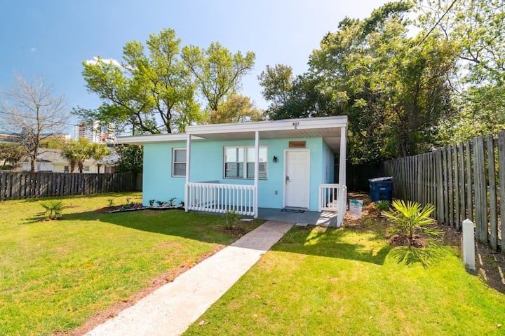 Baby Blue: Coastal Home 2 Blocks From The Beach! - 머틀 비치