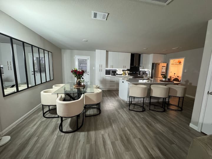 Cozy Room - Galveston
