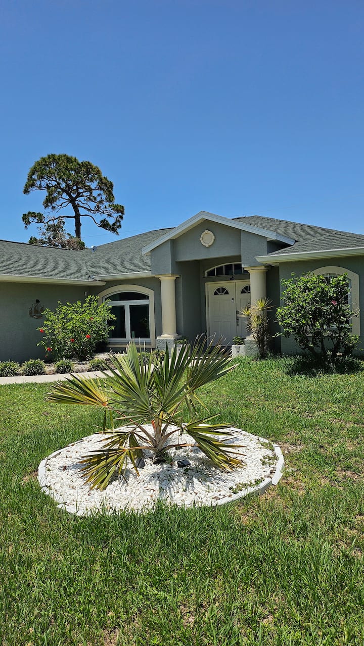 Venice Beach Home 10mn To Beach,pet Friendly,3br. - Venice, FL