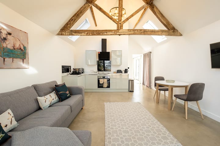 Eastcombe Barn - Castle Combe