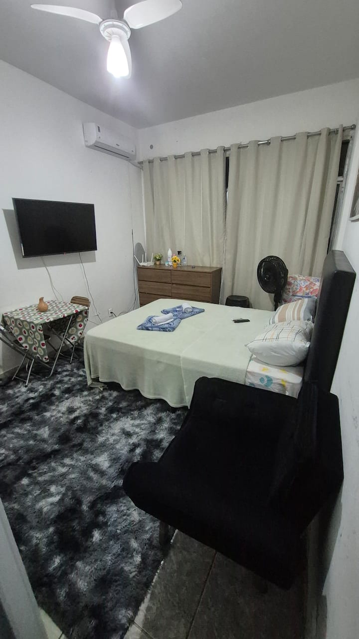 Kitinet No "Coração" De Niterói - Niterói