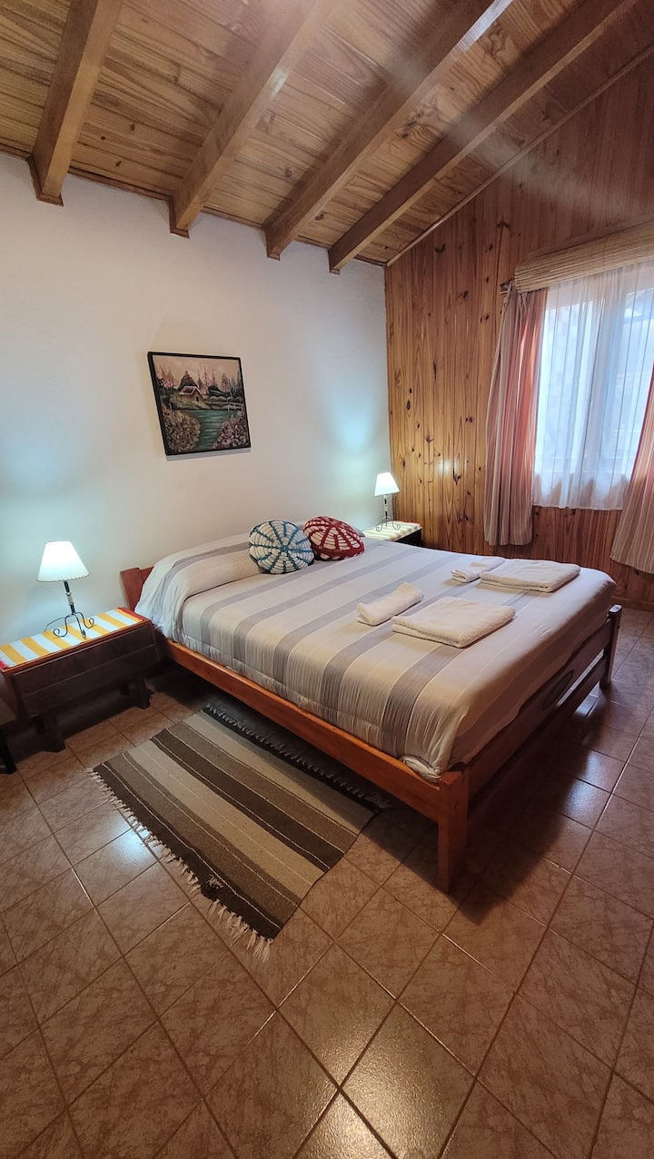 Casita Céntrica Fácil Acceso - Esquel