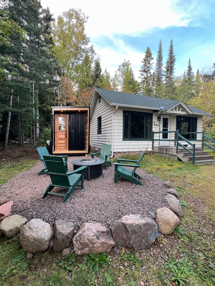 Timber & Tide: “Timber” Cabin On Croftville Rd - Grand Marais, MN
