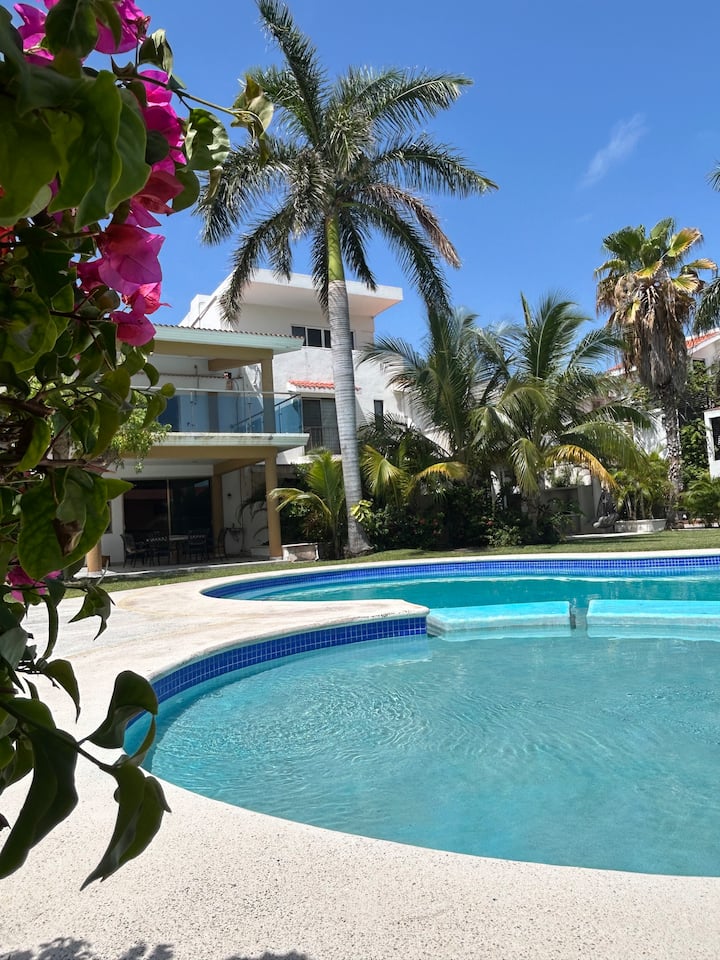 House Cancún Hotel Zone - Cancún
