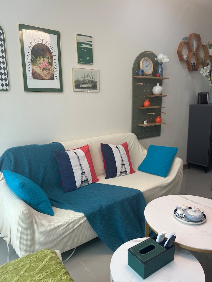 1️⃣清迈市中心/轻奢风格2层联排别墅/4卧室2卫生间/中式厨房/独立停车位/24小时管家服务 - Chiang Mai