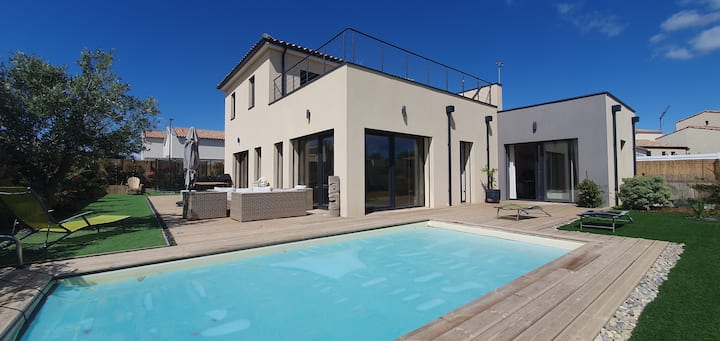 Villa Très Lumineuse, Avec Piscine, Proche Plage - Leucate