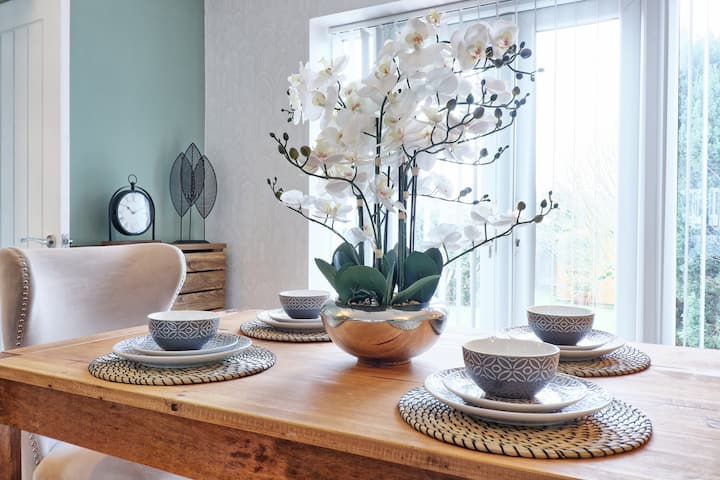 Cozy Modern Home | Basildon| Long Stay |Contractor - Basildon