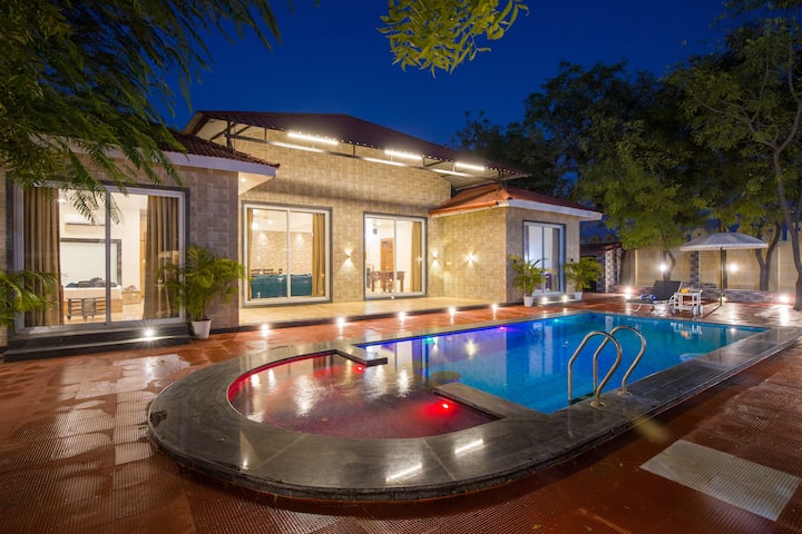 Exquisite 5-bhk Retreat With Pvt Pool - Udaipur