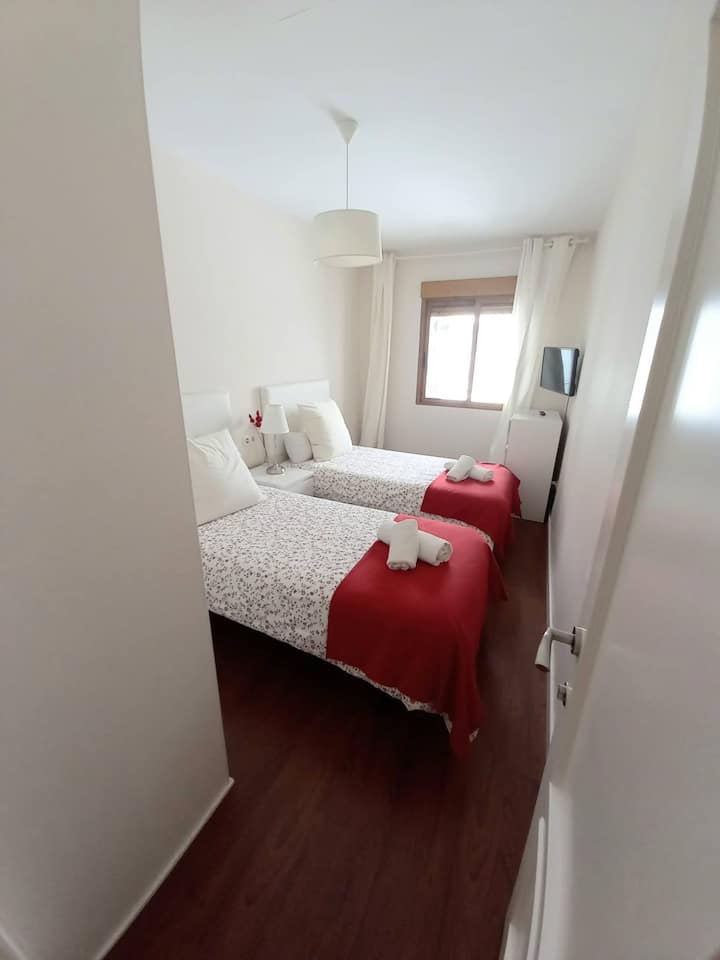 Habitación Privada Con Tv Y Escritorio - Córdoba