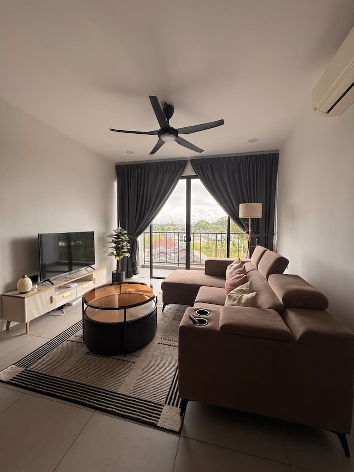 Two Bedroom Apartment With Balcony - Sarawak