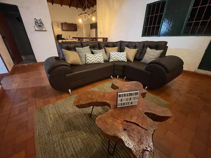Acogedora Cabaña Campestre, Con Piscina, San Gil. - Curiti