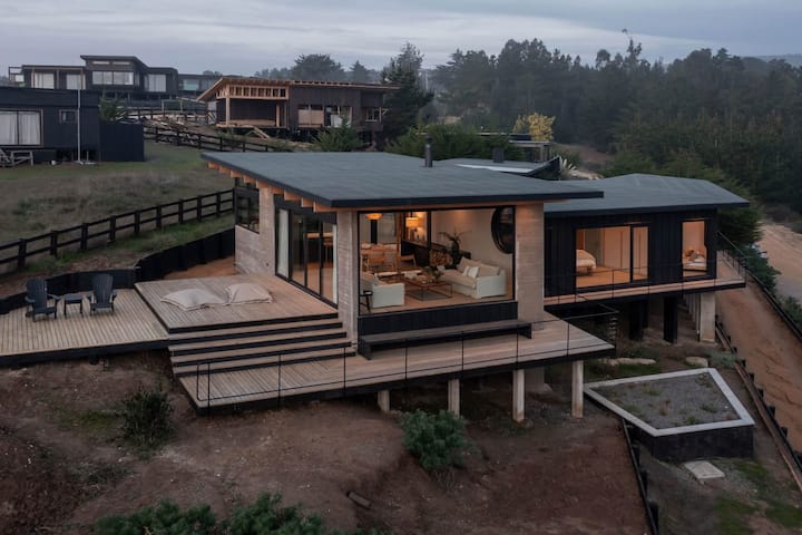 Casa El Maiten Con Vista Al Mar Y Laguna - Pichilemu