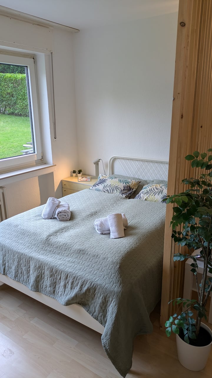 Cozy Apartment In Essen – With Garden View - Essen