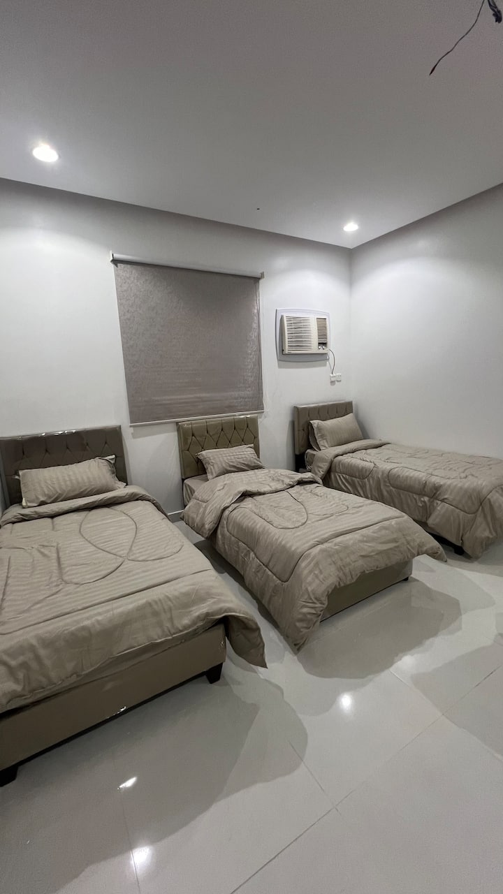 غرفه نوم وصاله ومطبخ هادئه - Médine