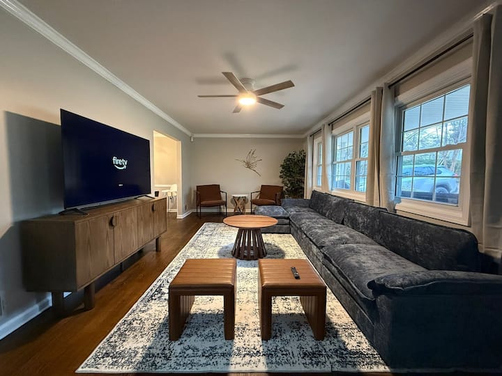 The Hidden Creek Gem–5br W/ Pool, Playset And Bbq - Columbus, GA